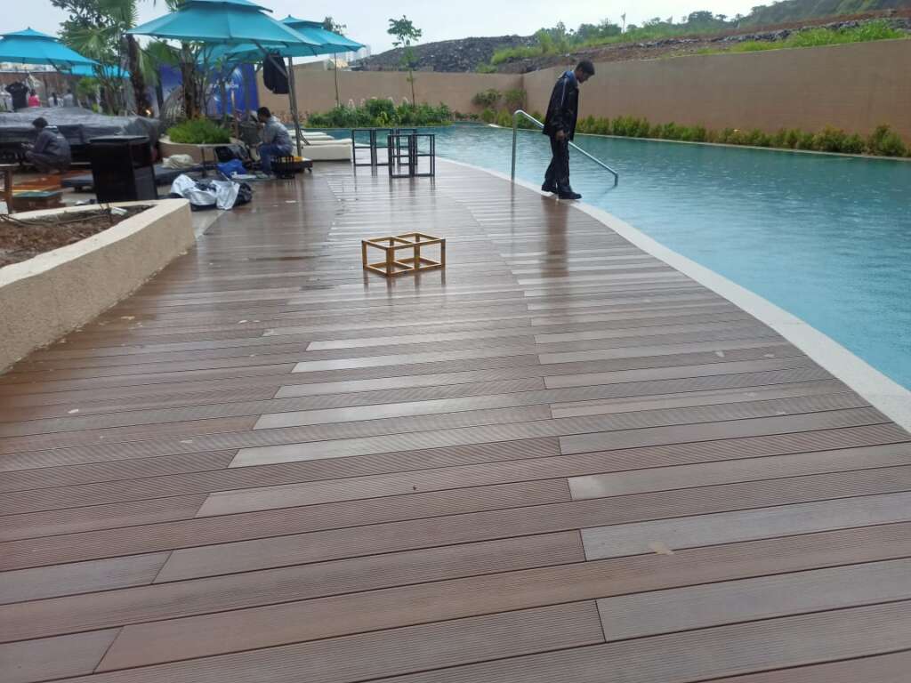 WPC Deck - Co Extruded - Inovar Flooring